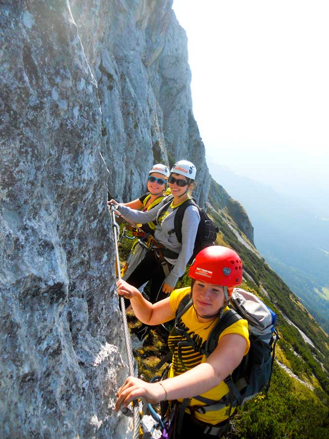 School sport fixed-rope route - Outdoor Leadership